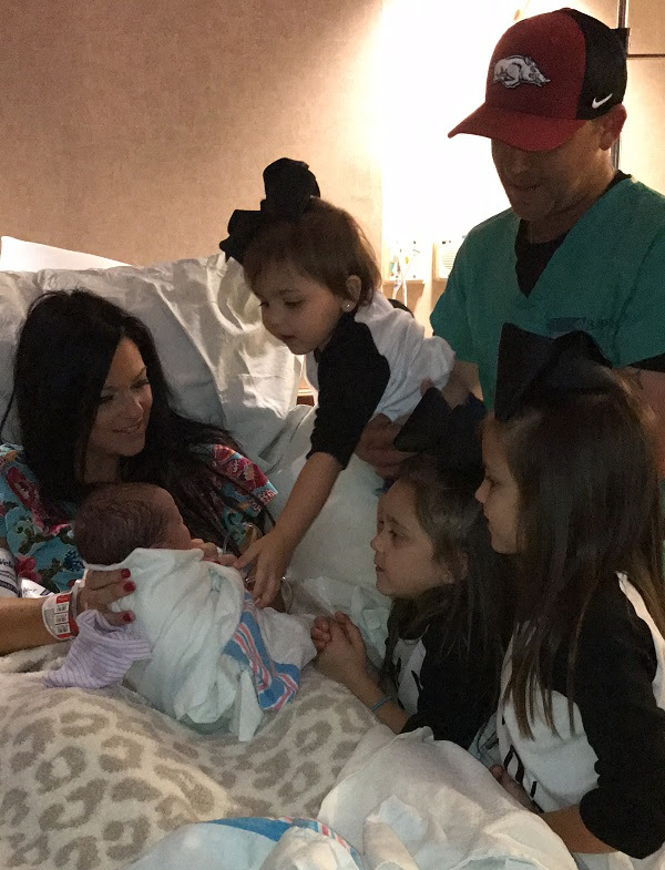 Justin Moore Welcomes Baby Boy to the World | Nashville.com