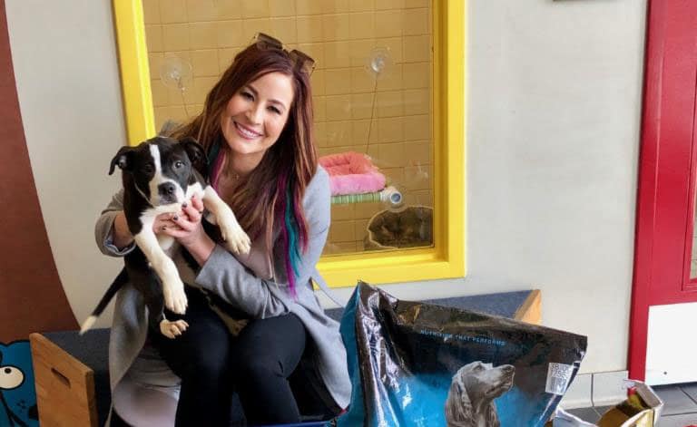 Rising Star Chelsea Bain Delivers 200 Pounds Of Love To Nashville ...