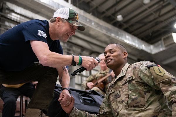 Craig Morgan Returns From Eleventh USO tour | Nashville.com