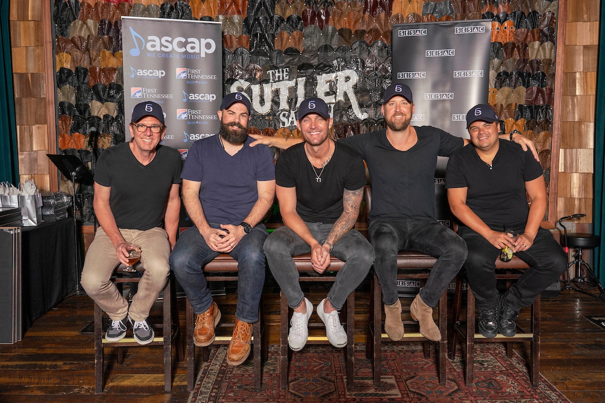 Brett Young Celebrates Fifth Consecutive No. One single | Nashville.com