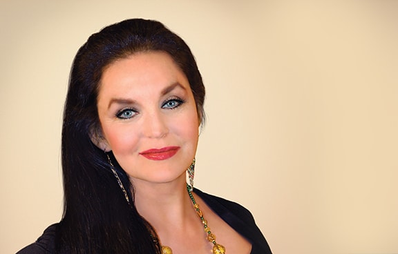Crystal Gayle Announces First Album In 15 Years | Nashville.com