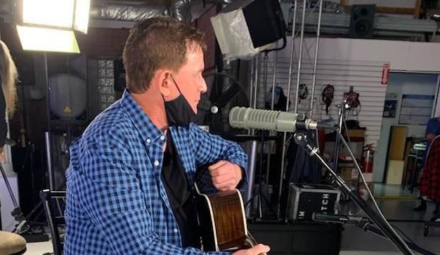 Dwain Messer's “Goes So Fast” Drops Tomorrow | Nashville.com