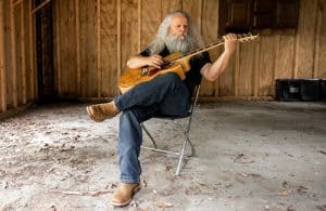 WATCH: Jamey Johnson Shares “More Of What Matters” | Nashville.com