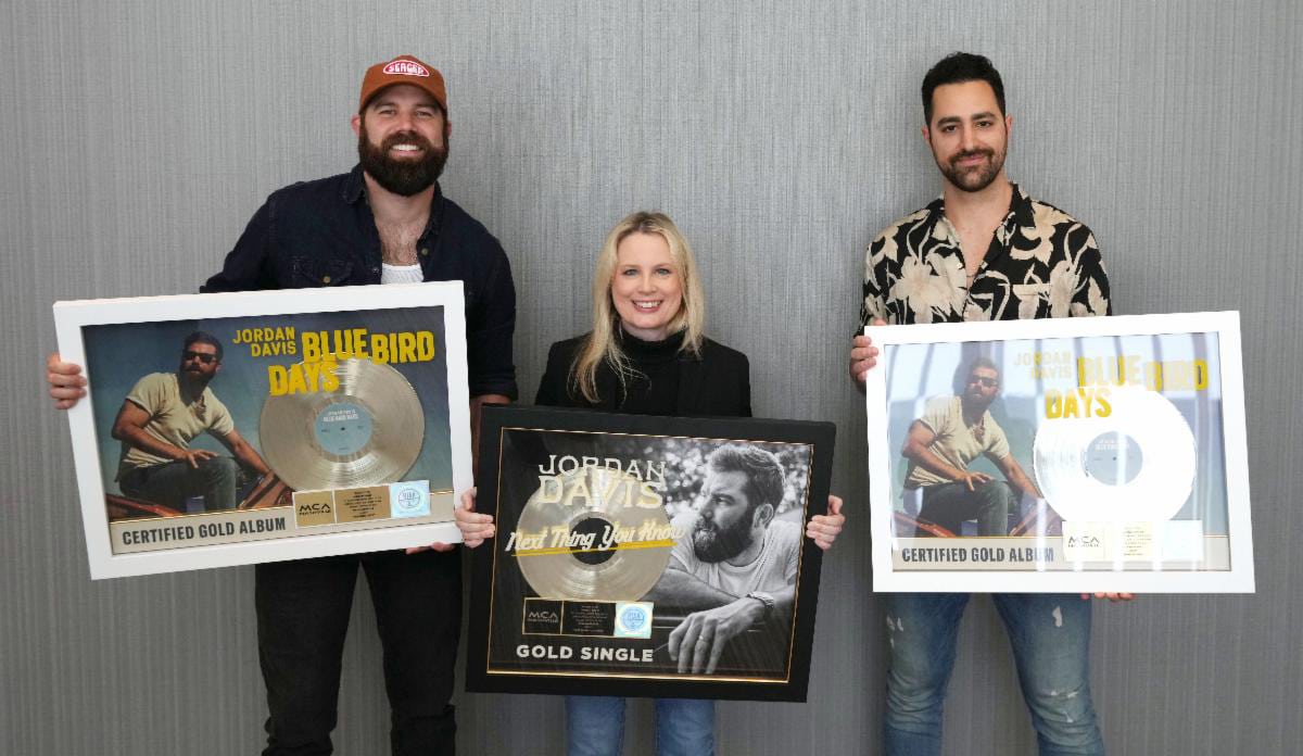 Jordan Davis Celebrates A #1 Single | Nashville.com