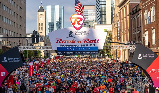 24,000 Registered Runners Take Part In Nashville Marathon | Nashville.com