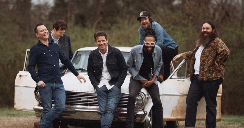 LISTEN: Old Crow Medicine Show's “Bombs Away” | Nashville.com